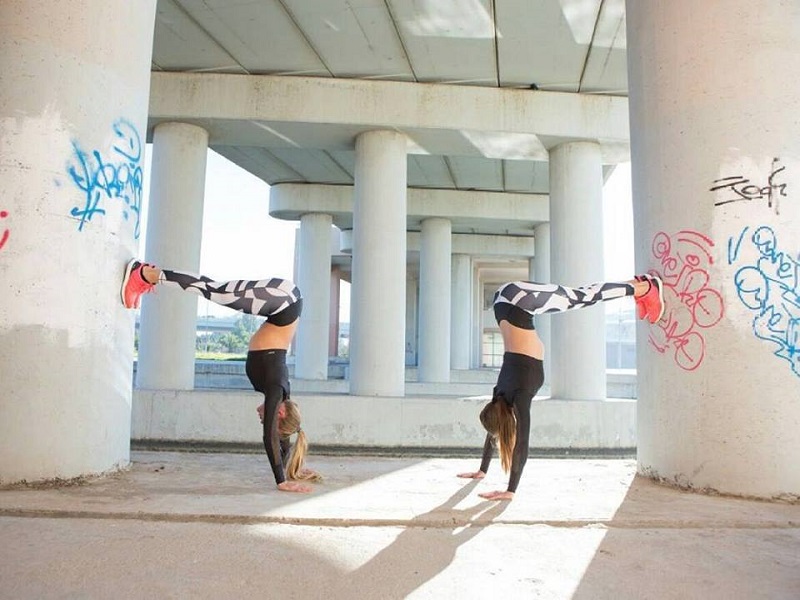 Handstands για κορμό και χέρια – RUNSTER
