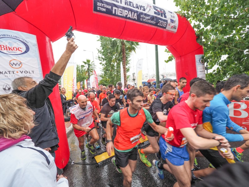 Tα Bίκος Street Relays Πειραιά νίκησαν την βροχή, παρουσία του Δημάρχου ...