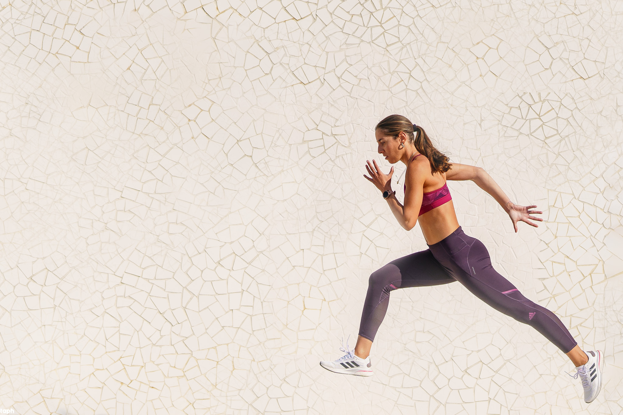 LADIES RUN VIRAL – RUNSTER